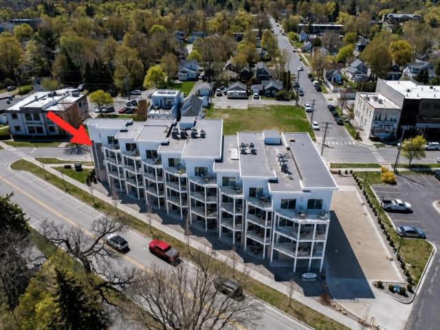 539 Bay Street # 404