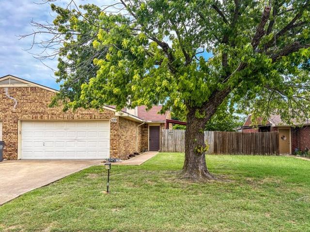 539 Bluebird Ln, Red Oak, TX 75154