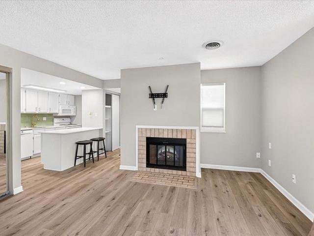 539 Donofrio Dr Unit 1, Madison, WI 53719