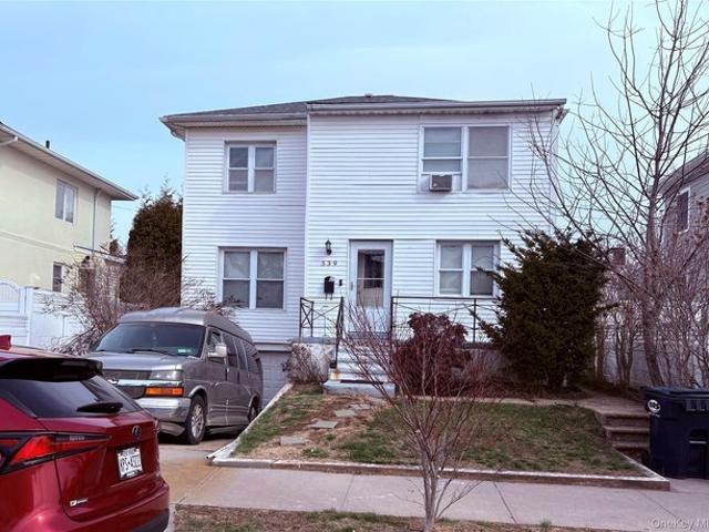 539 E State St, Long Beach, NY 11561