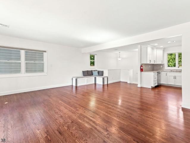 539 Logan Dr