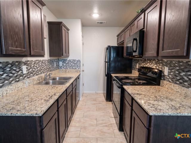 539 Lost Trail