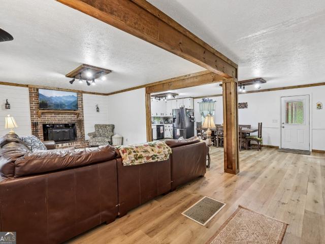 539 Newton Road