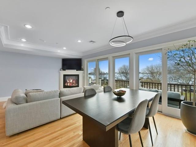 539 Sumner St Unit B, Boston, MA 02128