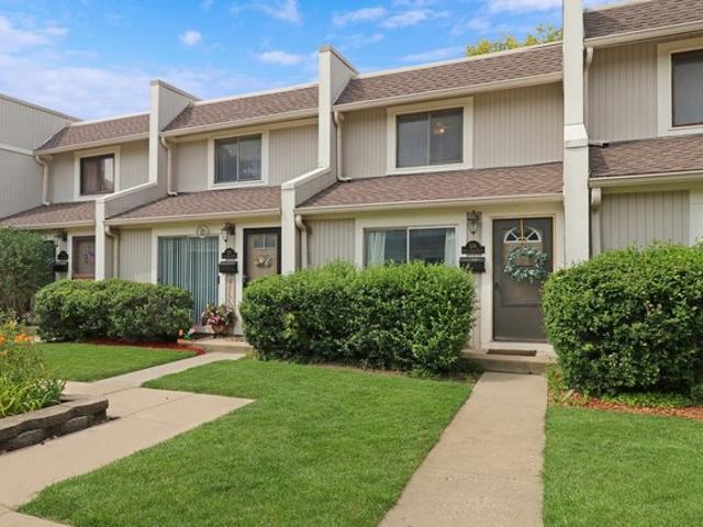 539 Quail Creek Dr, Grayslake, IL 60030