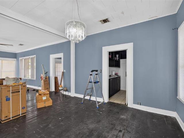539 Robinson Place