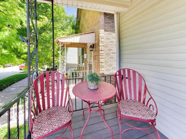 539 W 44th Street