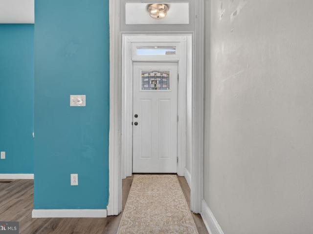539 Woodward Street