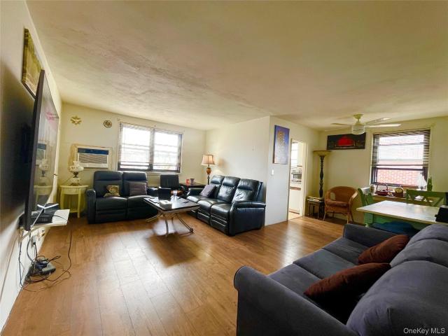 57 65 Crescent 2