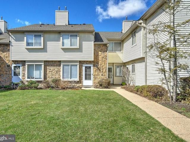 57 Teal Ct, Hightstown, NJ 08520