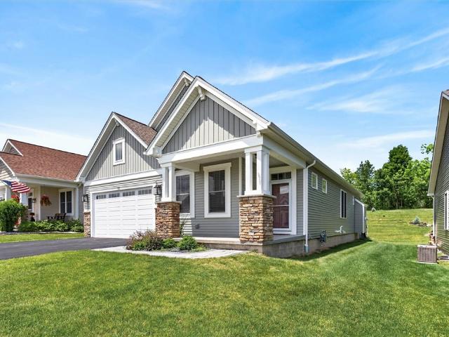57 Thompson Ln