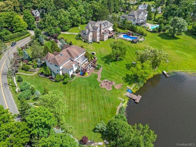 57 Wesley Chapel Rd, Suffern, NY 10901