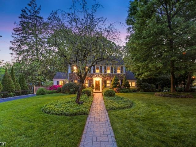 57 Woodland Rd