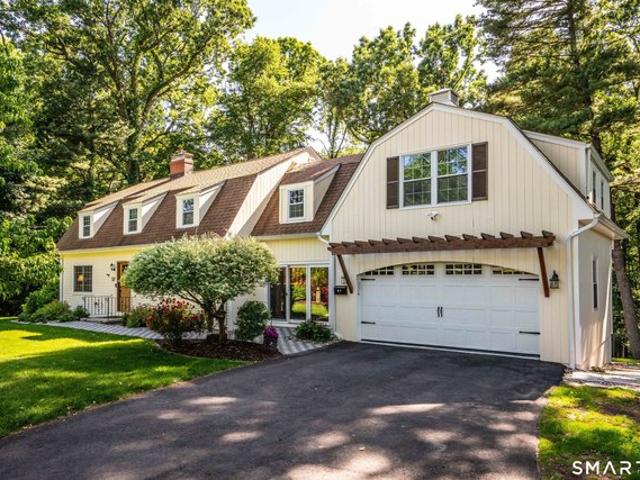 57 Woodridge Cir, West Hartford, CT 06107