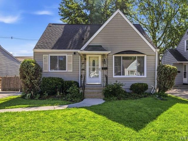 57 Wrexham Ct N, Tonawanda, NY 14150