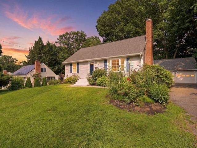 57 Baymor Dr, East Longmeadow, MA 01028