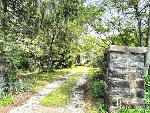 57 Beverly Road W