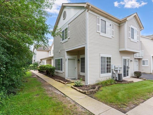 57 Braxton Ln Unit 57, Aurora, IL 60504