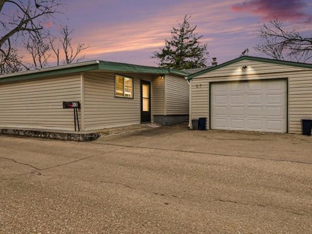 57 Carter Lake Clb, Carter Lake, IA 51510