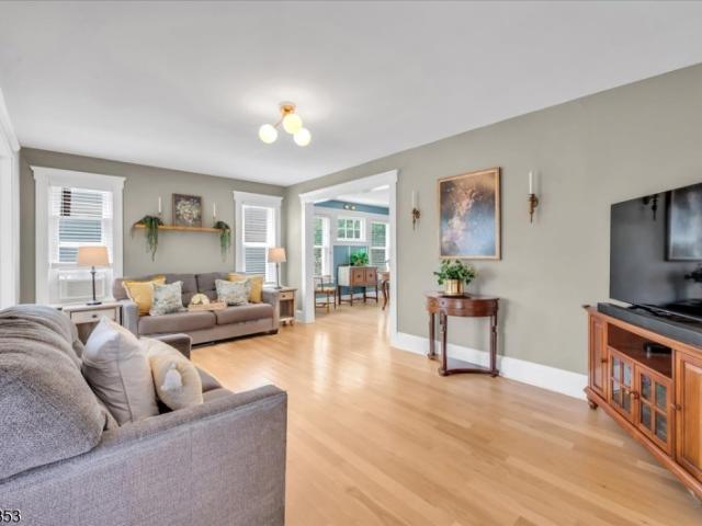 57 Cornell Blvd