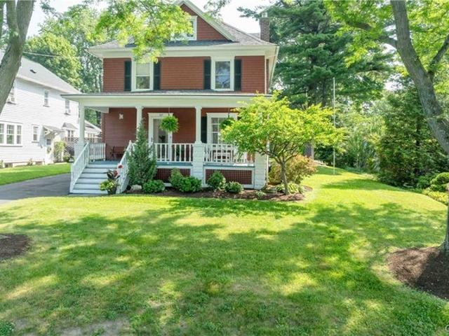 57 E Lake St, Skaneateles, NY 13152