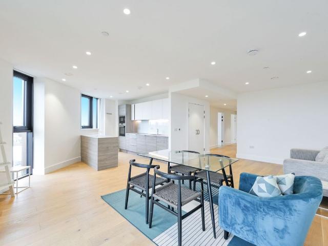 57 East Taylor Wimpey, Dalston E8, 3 bed flat to rent, £3,800 pcm | PrimeLocation