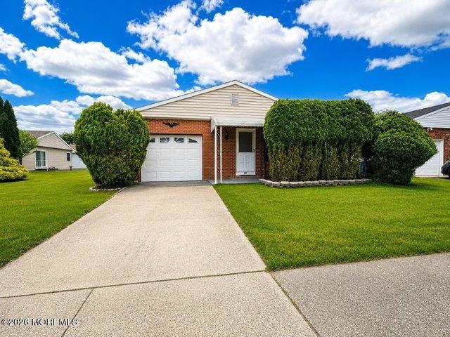 57 Encinitas Dr, Toms River, NJ 08757