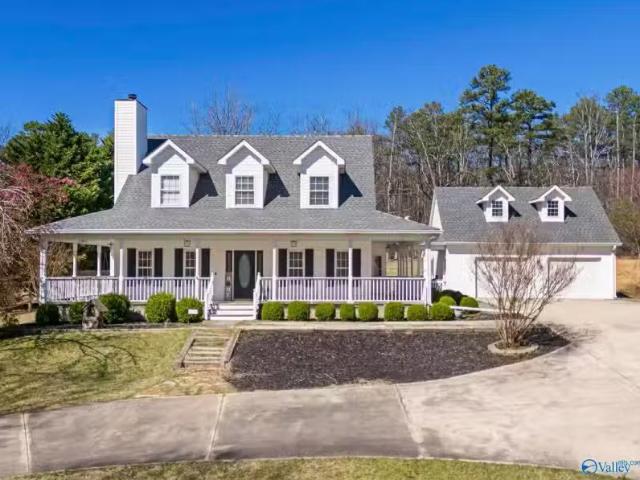 57 GIVEN CV, LACEYS SPRING, AL 35754 Single Family Residence F.