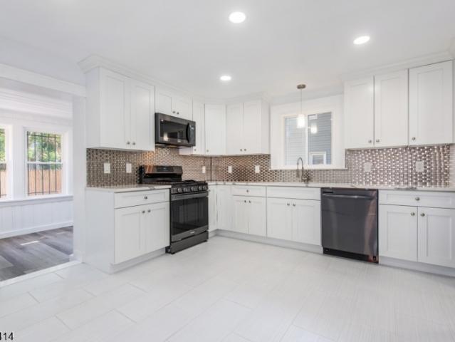 57 Goldsmith Ave