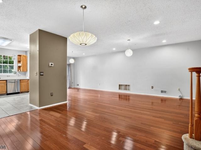 57 Hancock Dr