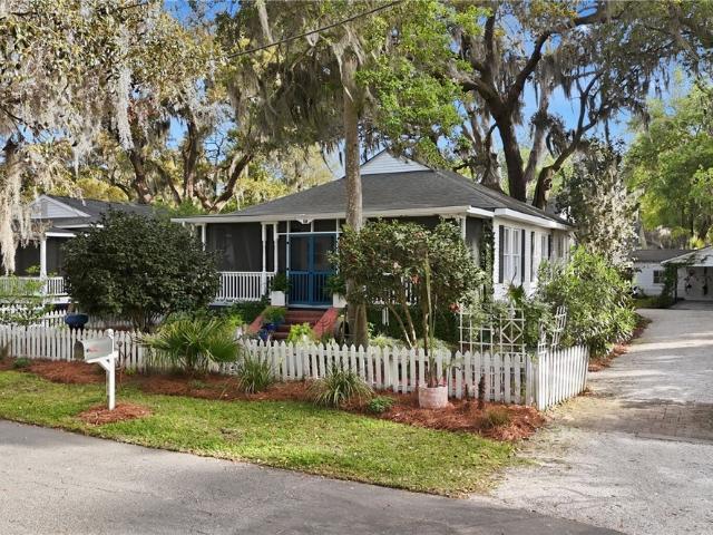 57 Henderson Avenue