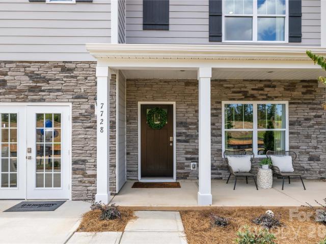 57 Laurel Pointe Drive