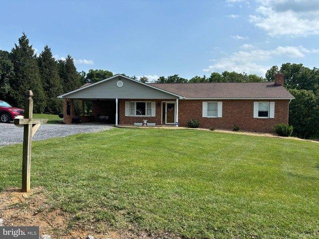 57 Lindsay Ln, Edinburg, VA 22824