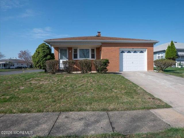 57 Liberta Dr, Toms River, NJ 08757