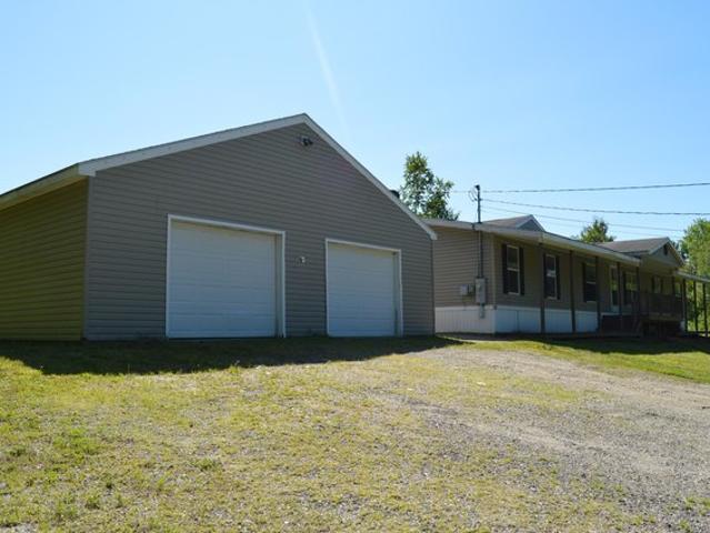 57 Lower St, Turner, ME 04282
