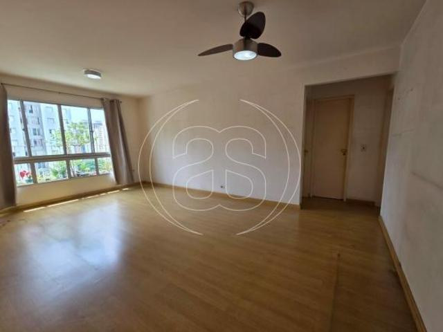 57 m² de elegância em Moema