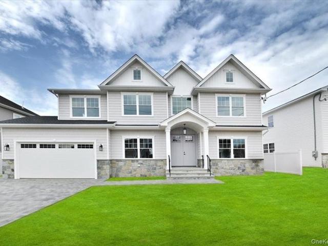 57 Maeder Ave, Merrick, NY 11566
