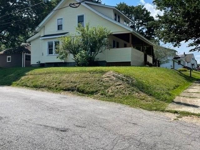 57 Mapleshade Avenue