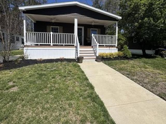 57 Meadowbrook Dr, Browns Mills, NJ 08015