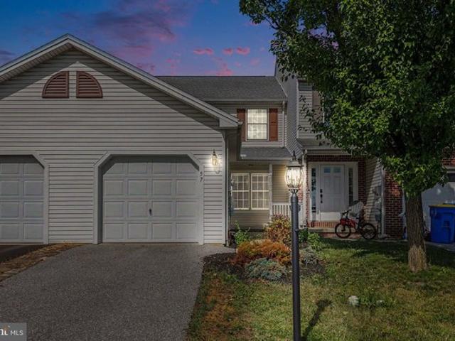 57 Nottingham Dr, Mechanicsburg, PA 17050