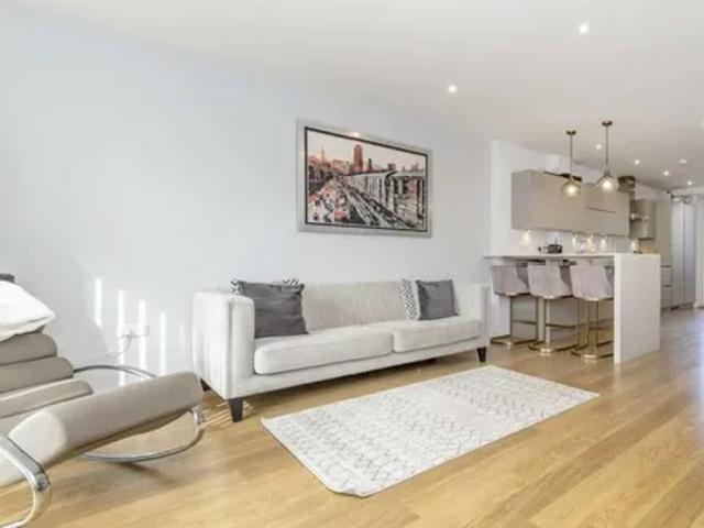 57 Oldridge Road, London, SW12 8AA, United Kingdom | 2 bed apartment for rent #135186929 | Rentberry