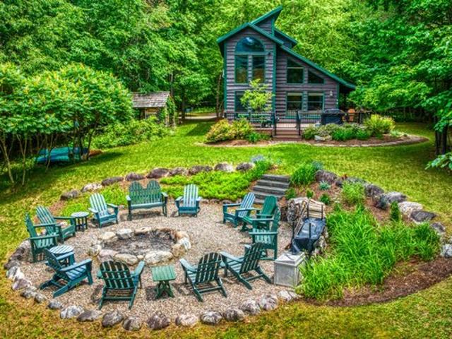 57 Otter Chalet Way, Wilmington, NY 12997