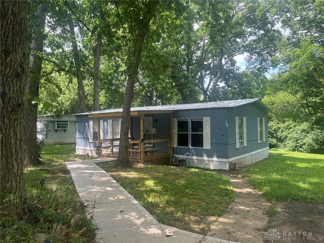 57 Rochester Hills Dr, Hamilton, OH 45011