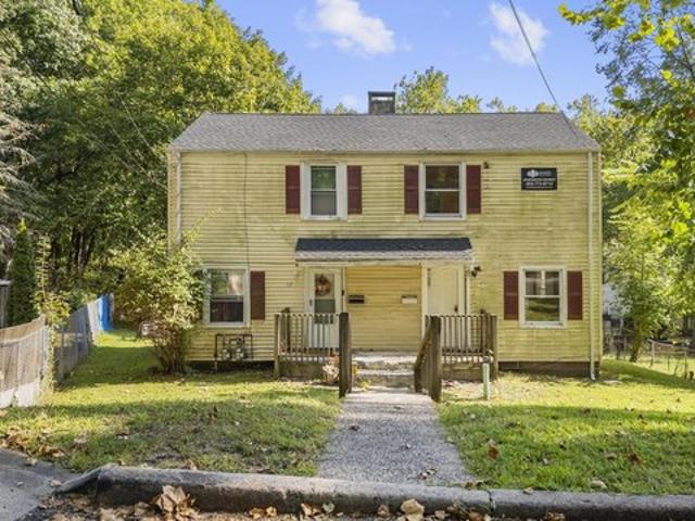 57 Rock Creek Rd, New Haven, CT 06515