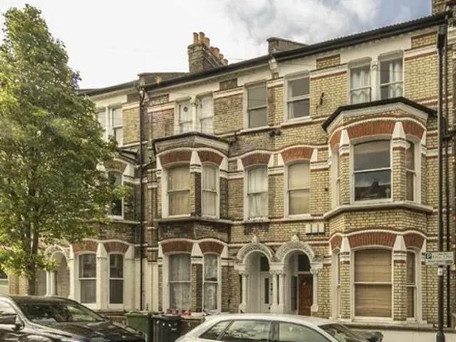 57 Sandmere Road, London, SW4 7QJ, United Kingdom | 3 bed house for rent #167643683 | Rentberry