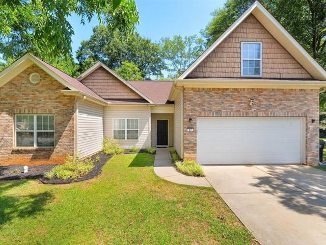 57 Seminole Dr, Simpsonville, SC 29680