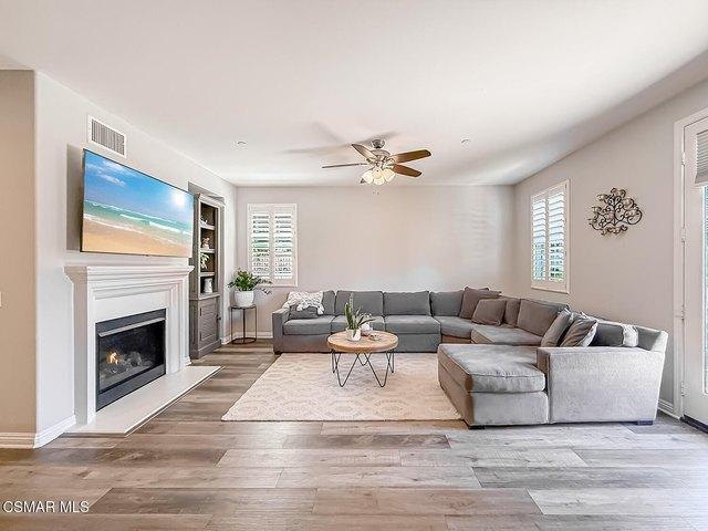 57 Secret Hollow Ln, Newbury Park, CA 91320