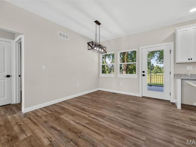 57 Straight St, Elsberry, MO 63343 | MLS #26023