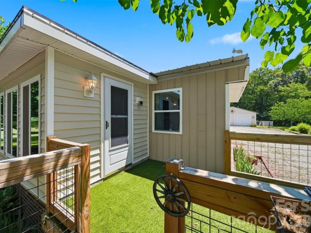 5404 B J Drive