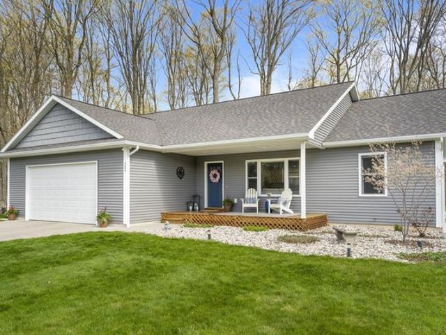 5404 Barney Rd, Traverse City, MI 49684